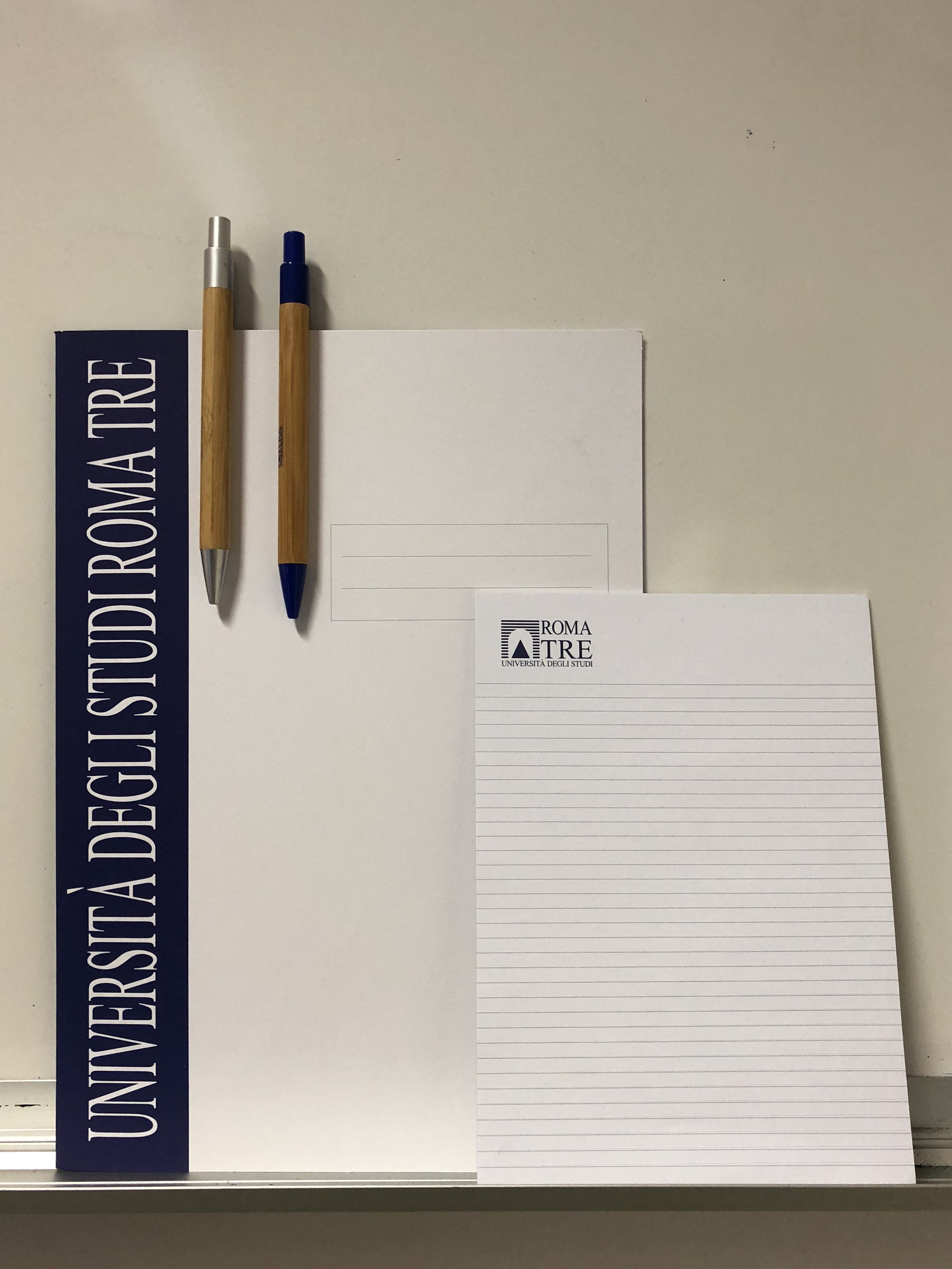 Articoli di cancelleria per convegni - Università Roma Tre